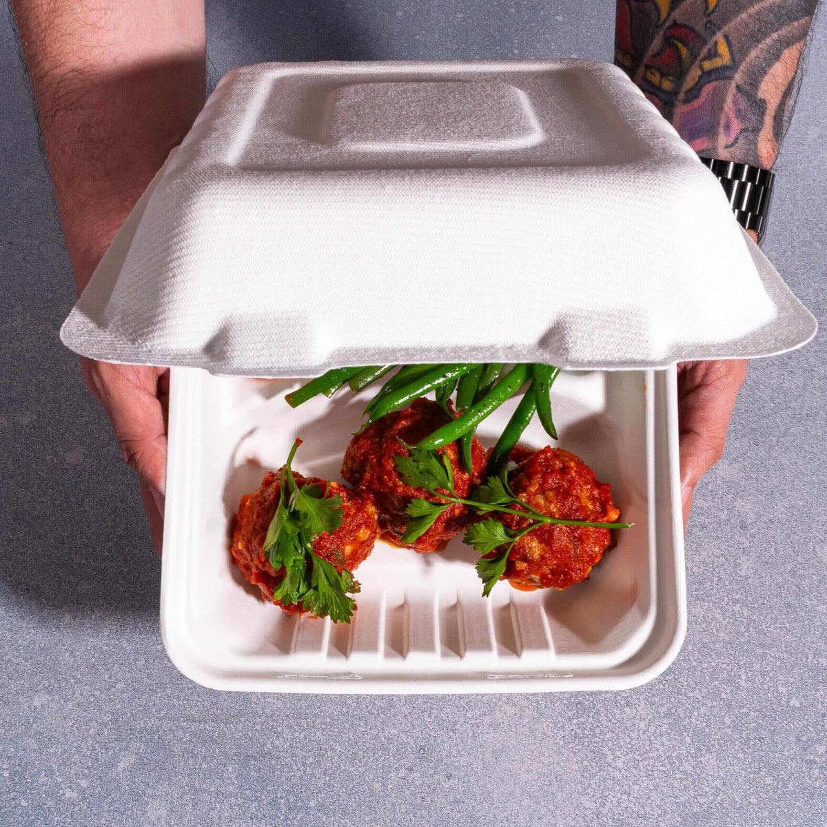 8x8 White Clamshell Containers – Prime Line Retail